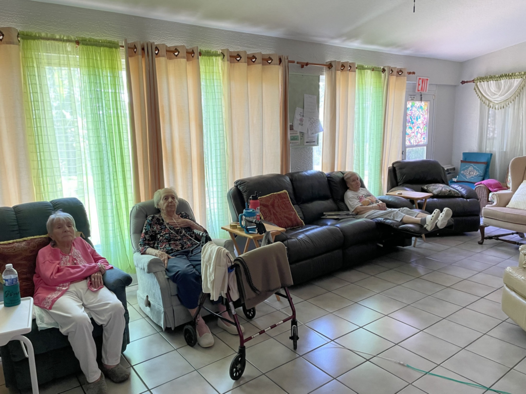 Facilities - Peaceful Home